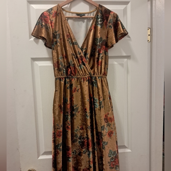 Modcloth | Dresses | Modcloth Velvet Feel Gold Floral Midi Dress | Poshmark